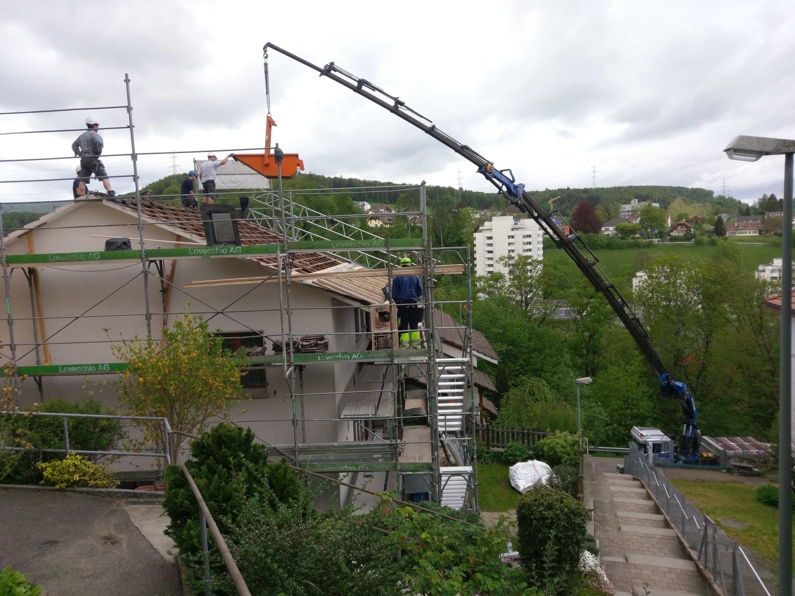 IMAG8377 - Dach + Holztech