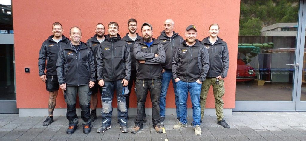 Team - Dach + Holztech